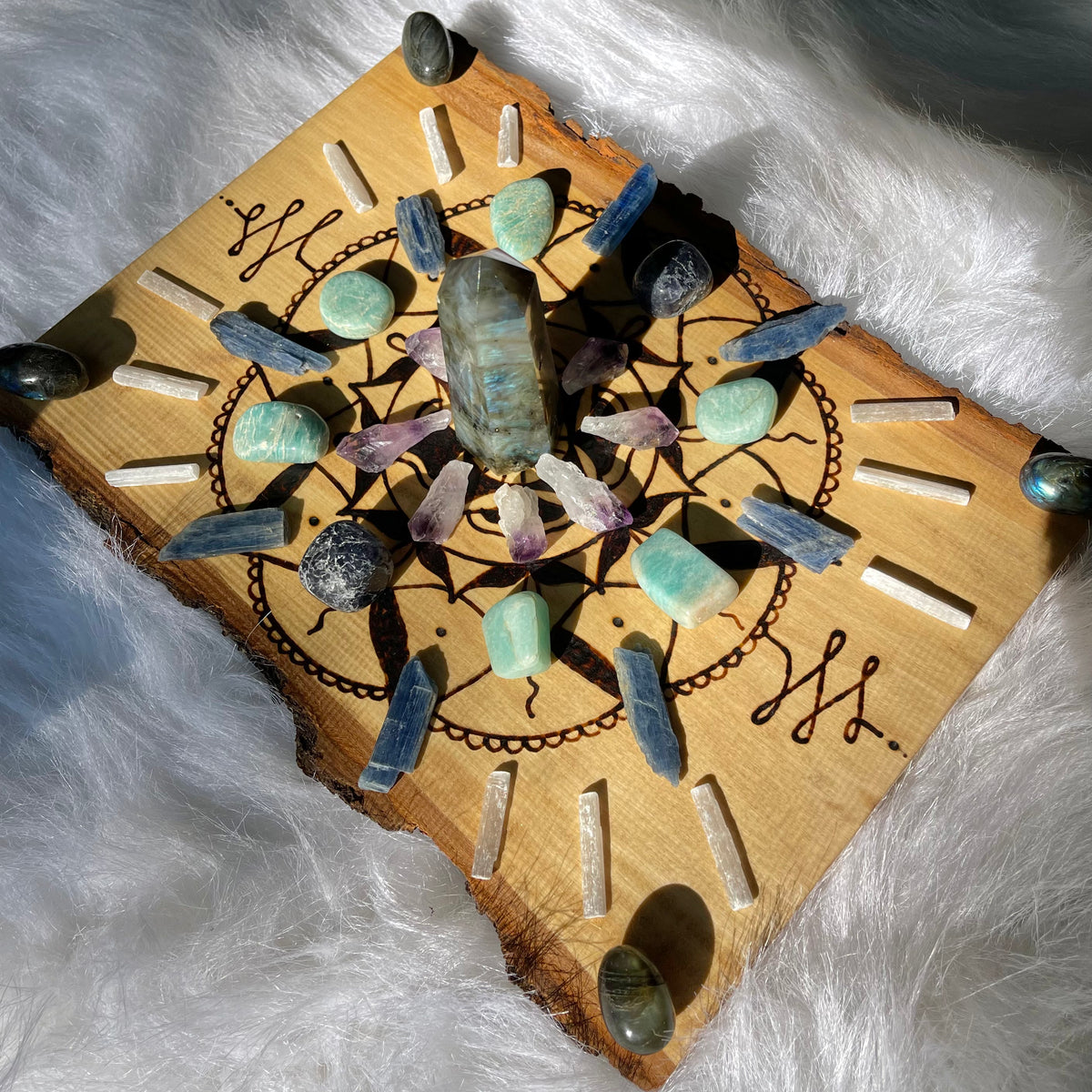 The Spiritual Connection Grid – Cosmic Geology Crystals